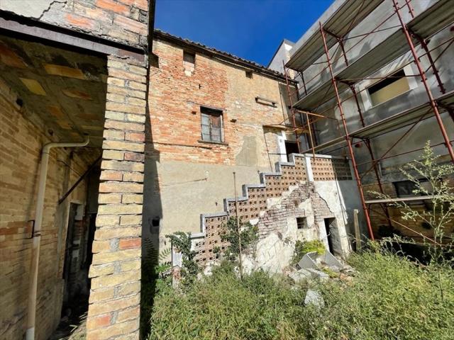 Casa indipendente in vendita a casalincontrada centro storico