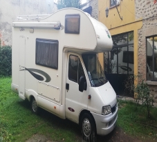 Vendo camper mansardato McLouis 6 posti, 72000 km, ottime condizioni, 19000 euro