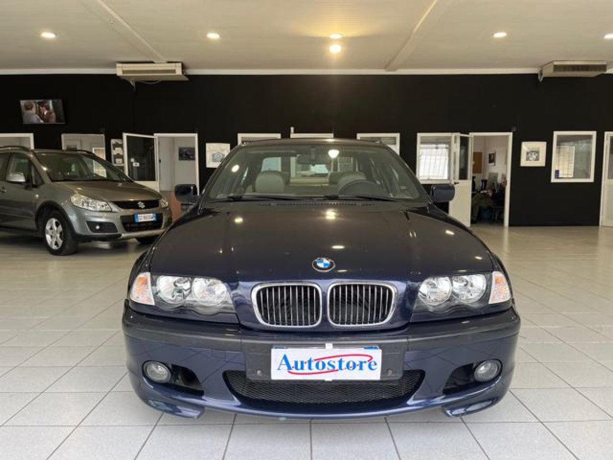 BMW Serie 3 (E46) 325i cat 4 porte