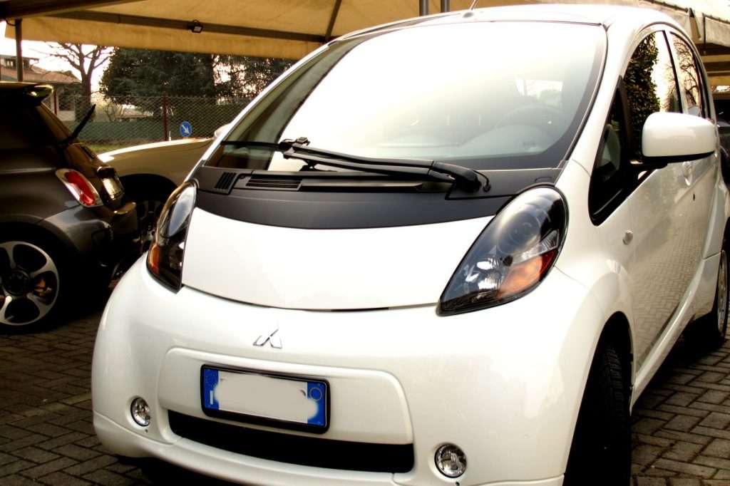 Mitsubishi I-MiEV5p.