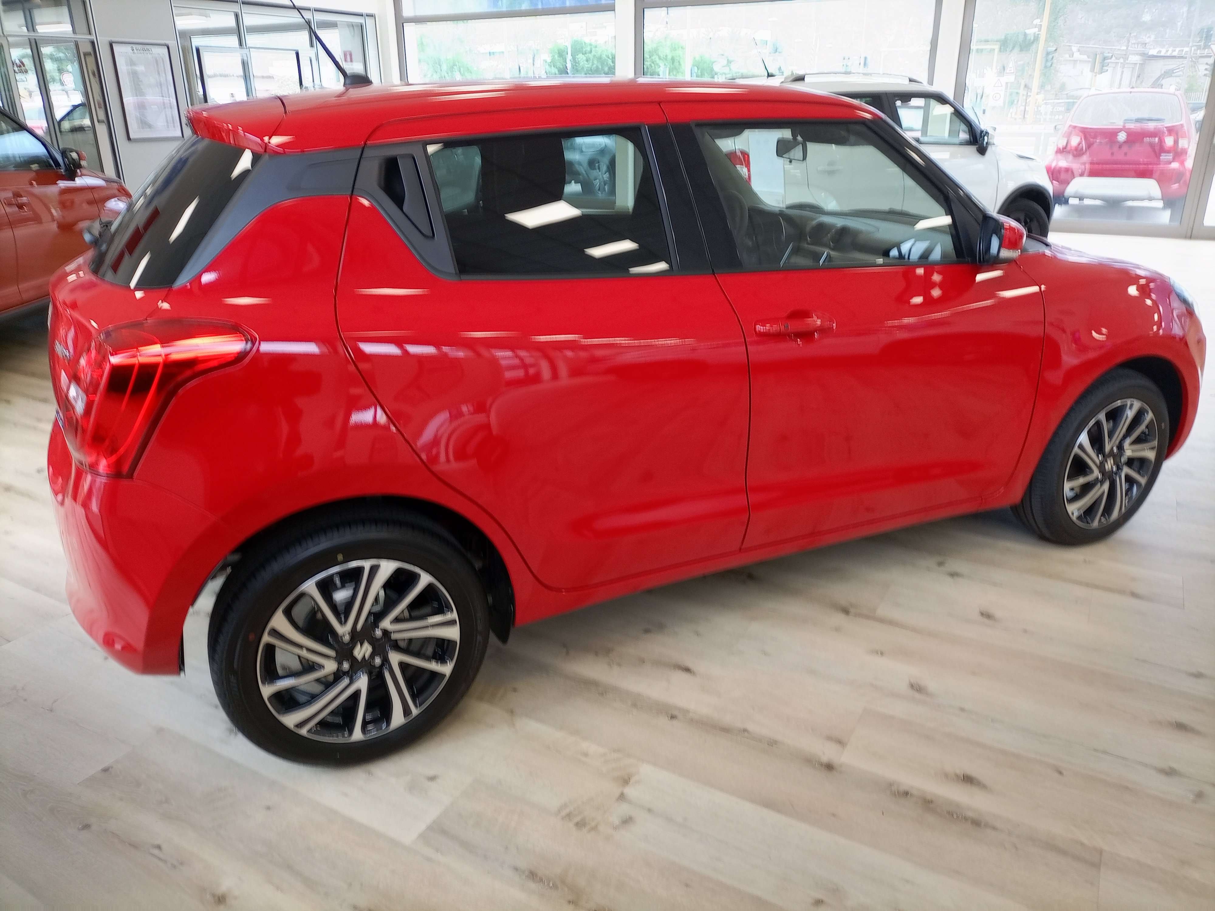 Suzuki Swift1.2 Hybrid Top * da ordinare *