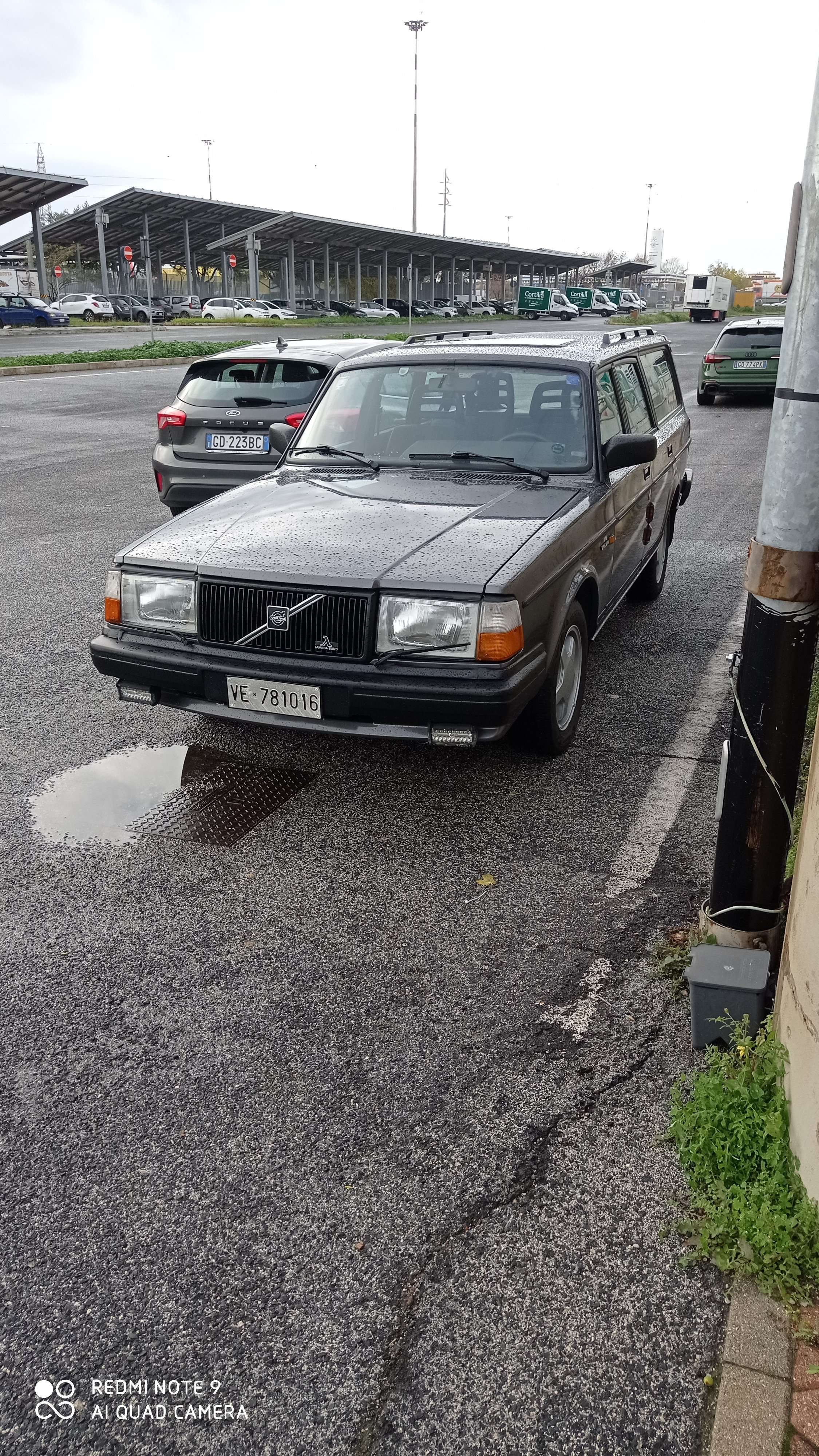 Volvo 2401989