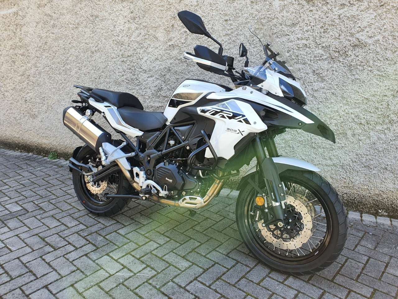 Benelli TRK 502X abs