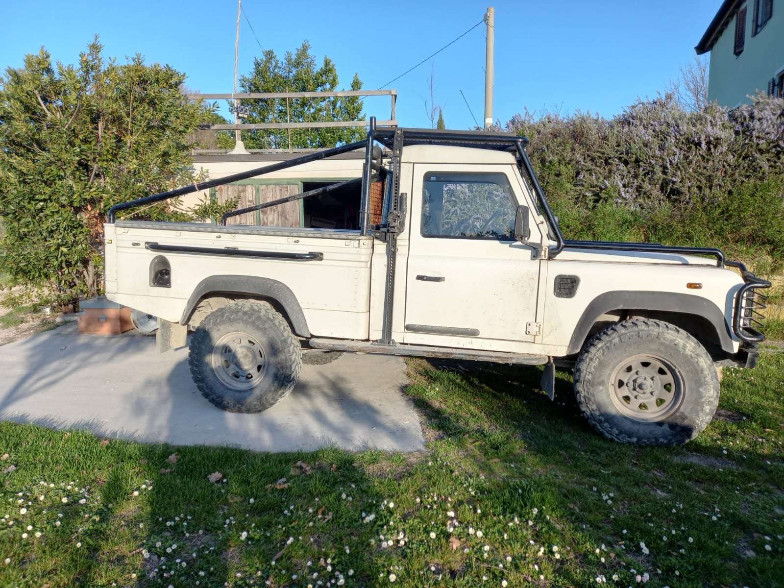 Land Rover DefenderTd5 110 pick up