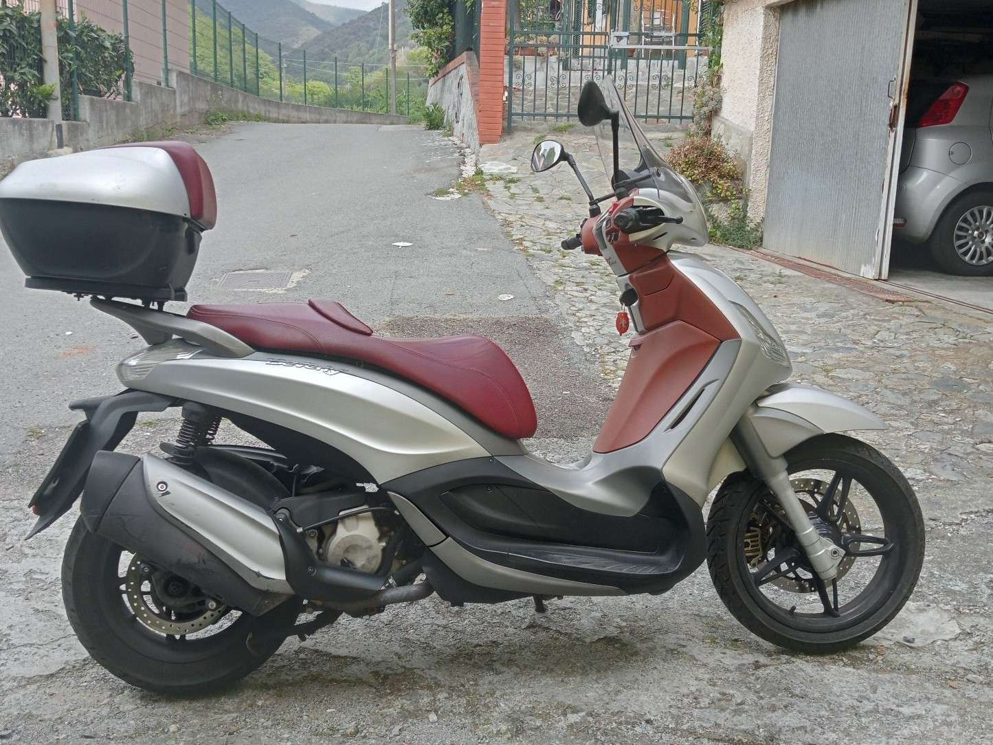 Piaggio Beverly 350