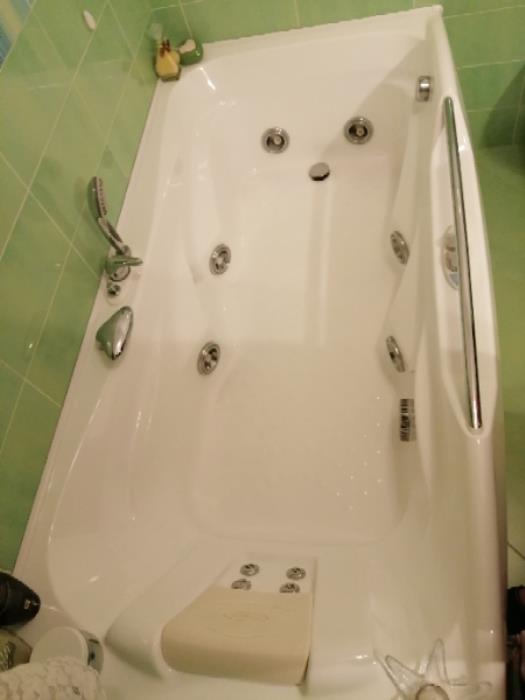 VASCA IDROMASSAGGIO JACUZZI