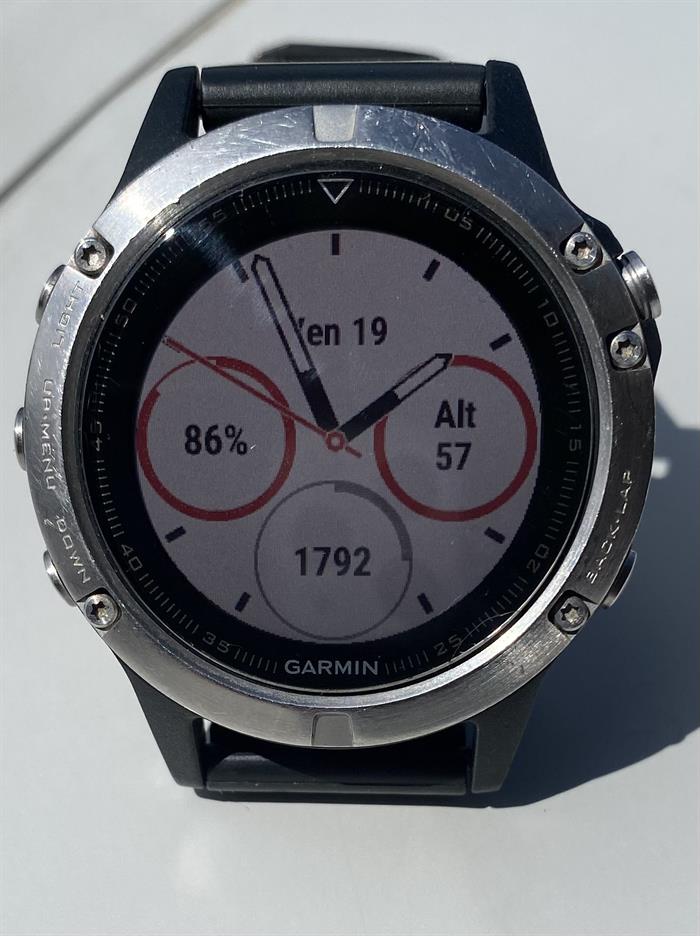 GARMIN FENIX 5