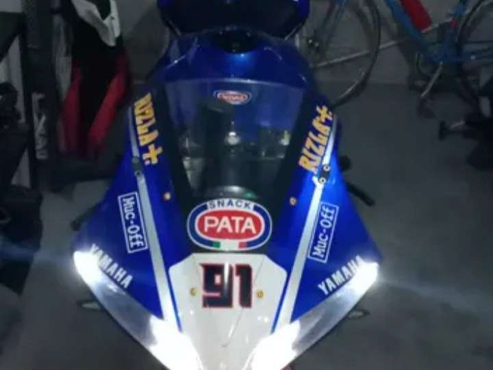 Yamaha YZF-R1Pata