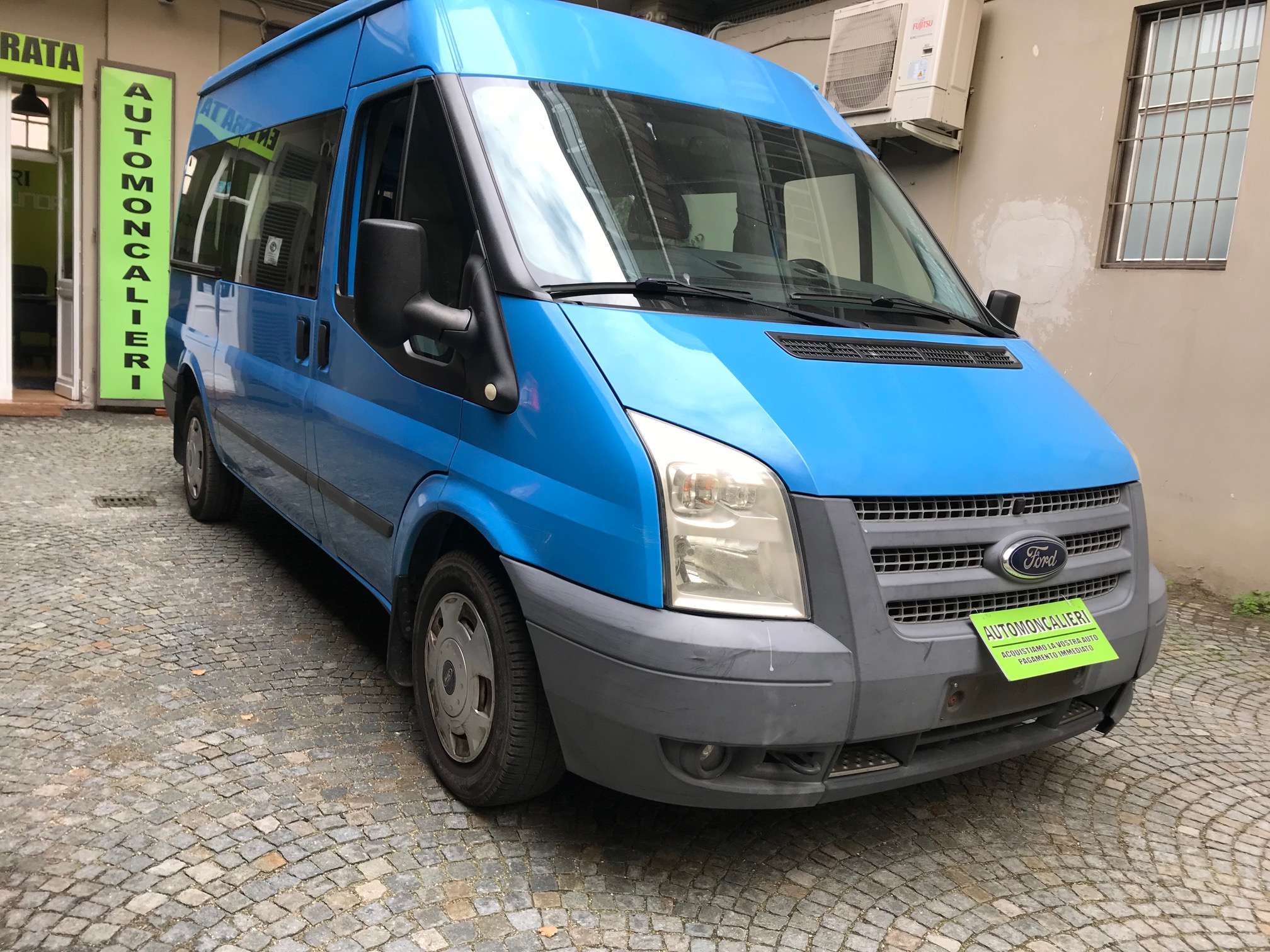 Ford Transit Bus* 9 POSTI VETTURA - TETTO *