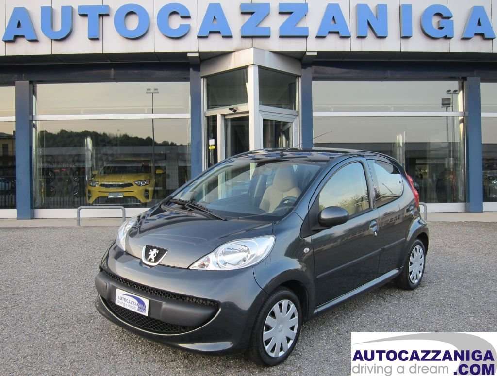 Peugeot 1071.0 68cv 5 PORTE SWEET YEARS IN OTTIME CONDIZIONI