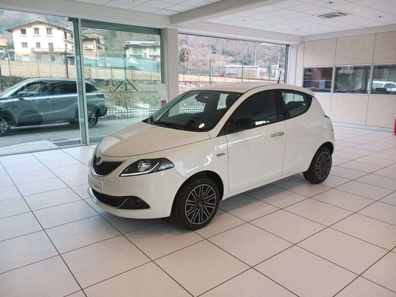 Lancia Ypsilon1.0 FireFly 5 porte S&S Hybryd Gold