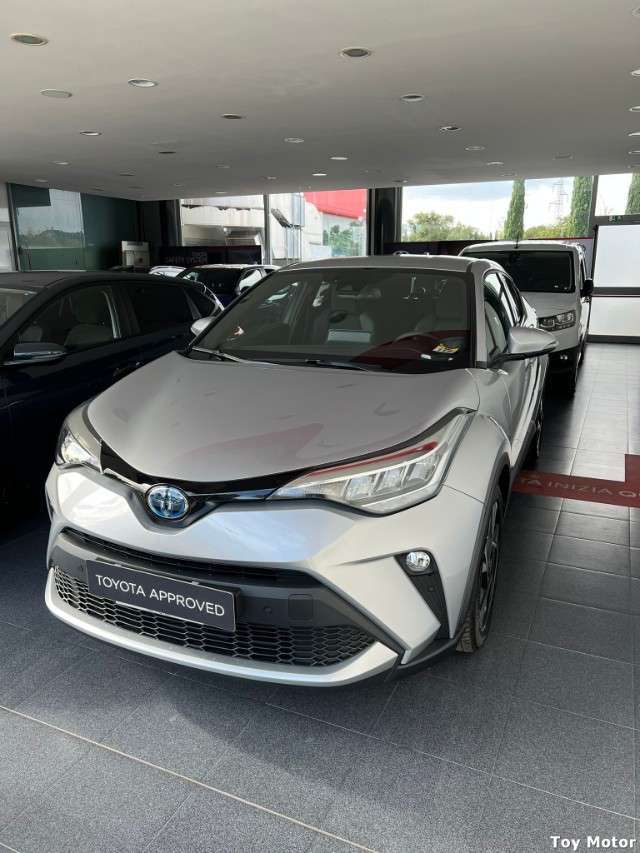 Toyota C-HR1.8 Hybrid E-CVT Trend