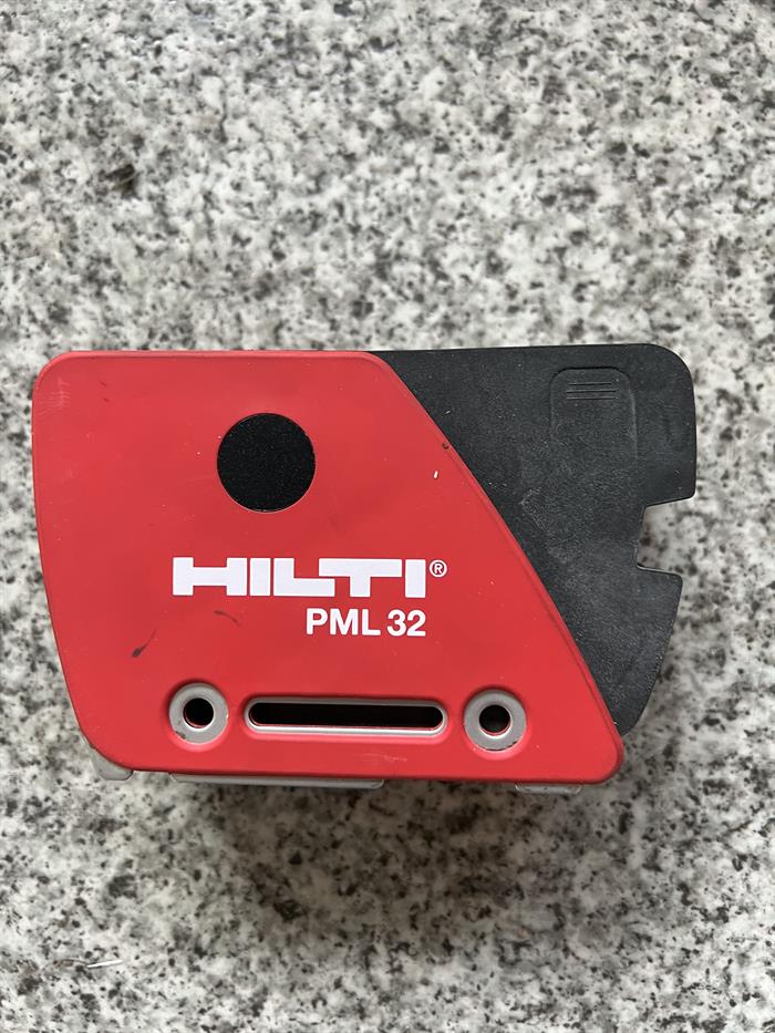 MISURATORE LASER HILTI DA INTERNO