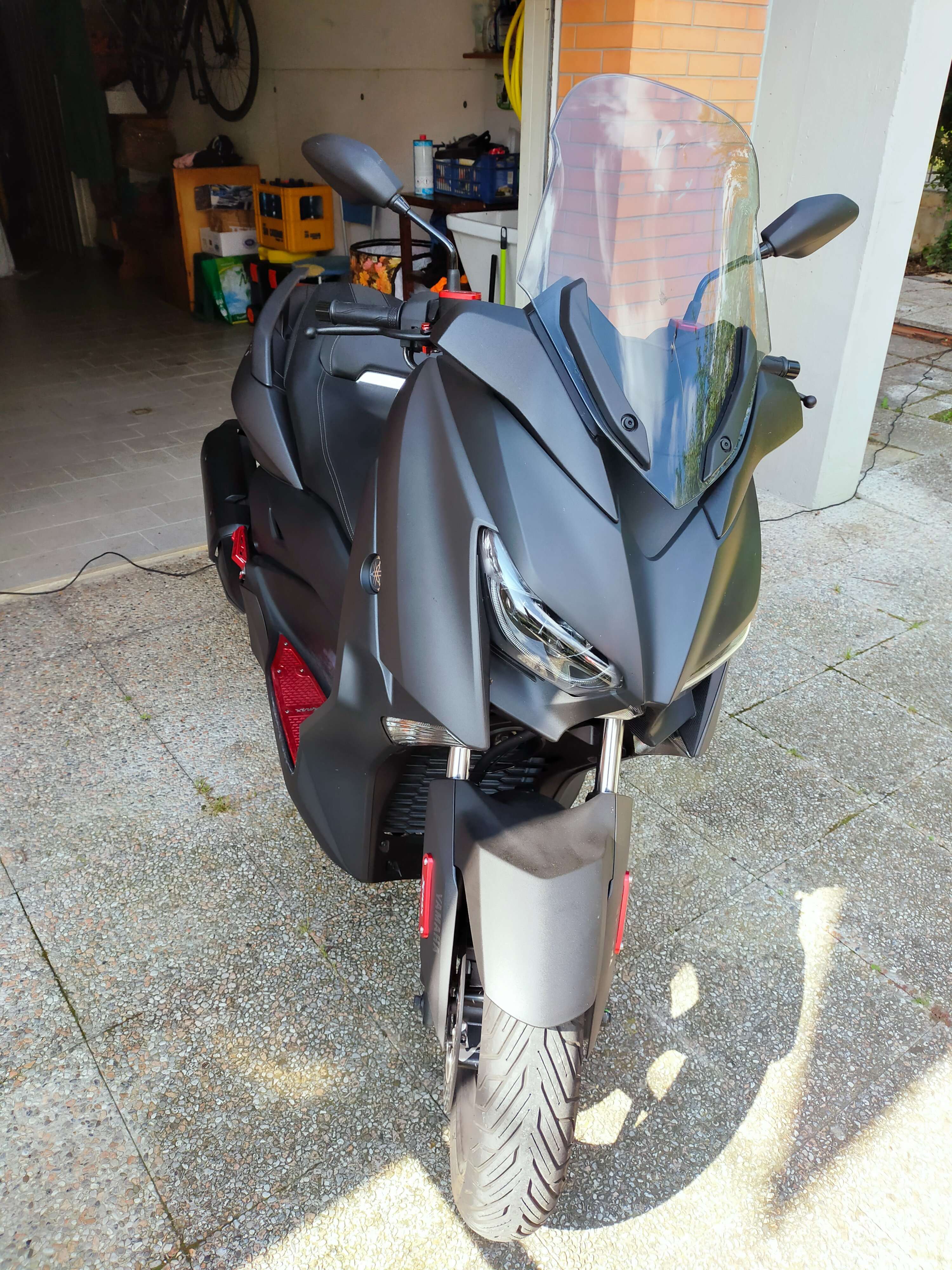 Yamaha X-Max 300