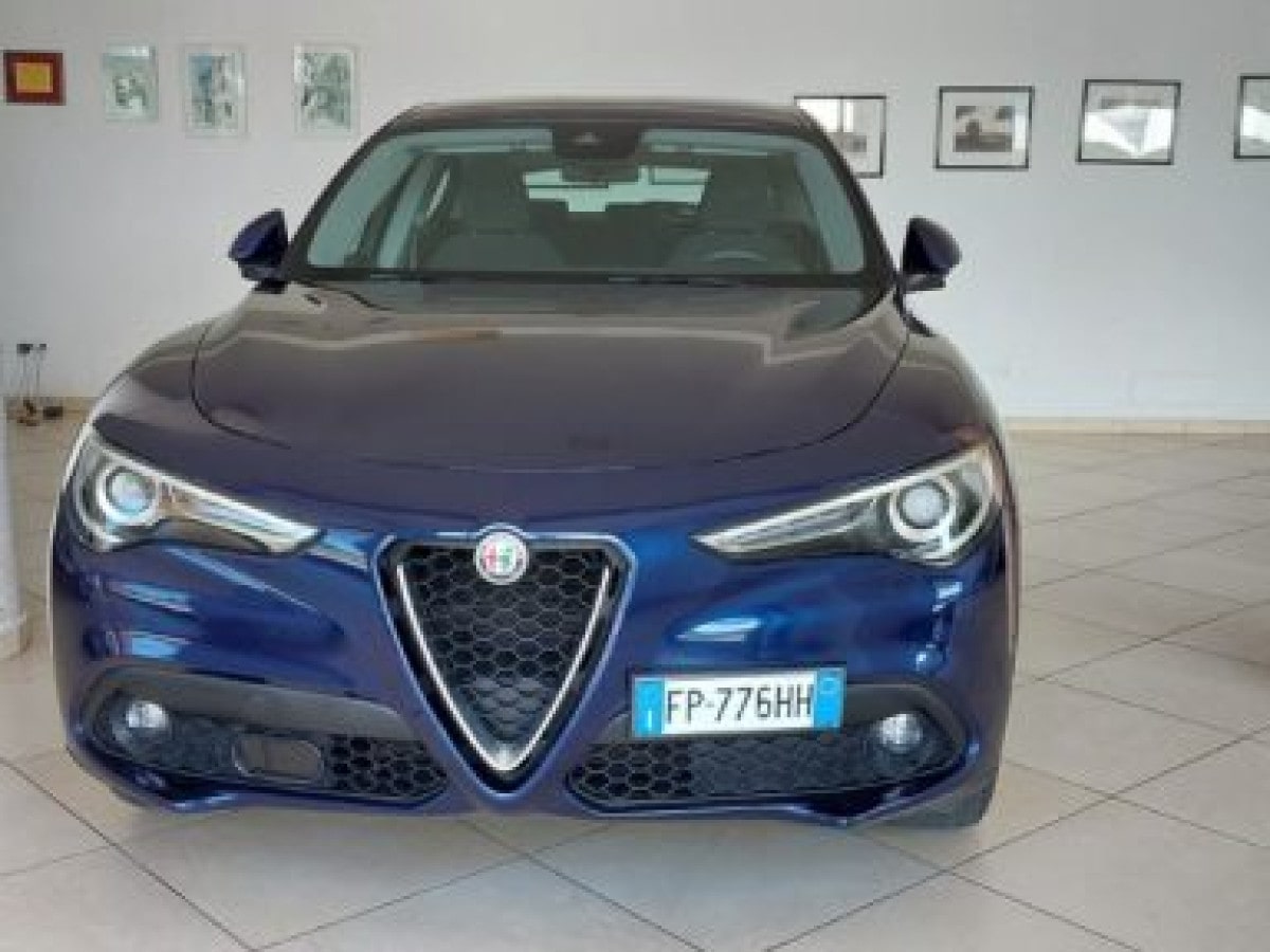 ALFA ROMEO Stelvio Stelvio 2.2 Turbodiesel 180 CV AT8 Q4 Business