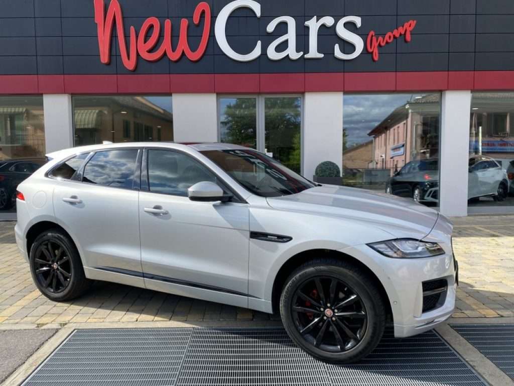 Jaguar F-Pace2.0 D 240 CV AWD aut. R-Sport NAVI-CAM-LED-PANO-20