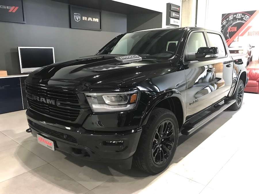 Dodge RAM1500 LARAMIE SPORT BLACK Pronta consegna