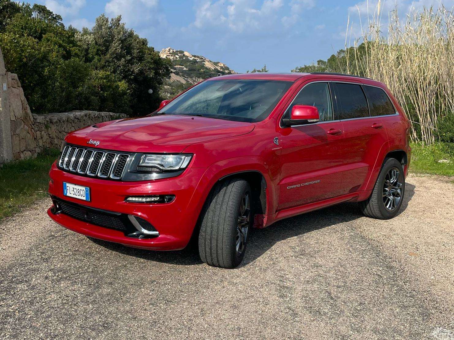 Jeep Grand CherokeeGrand Cherokee 6.4 V8 hemi SRT Red Vapor auto