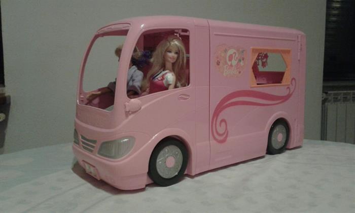 CAMPER BARBIE