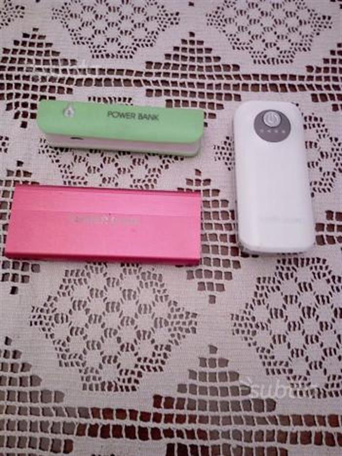 3 POWER BANK CARICATORI UNIVERSALI