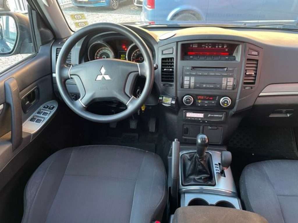 Mitsubishi Pajero3.2 DI-D 4WD 5p.