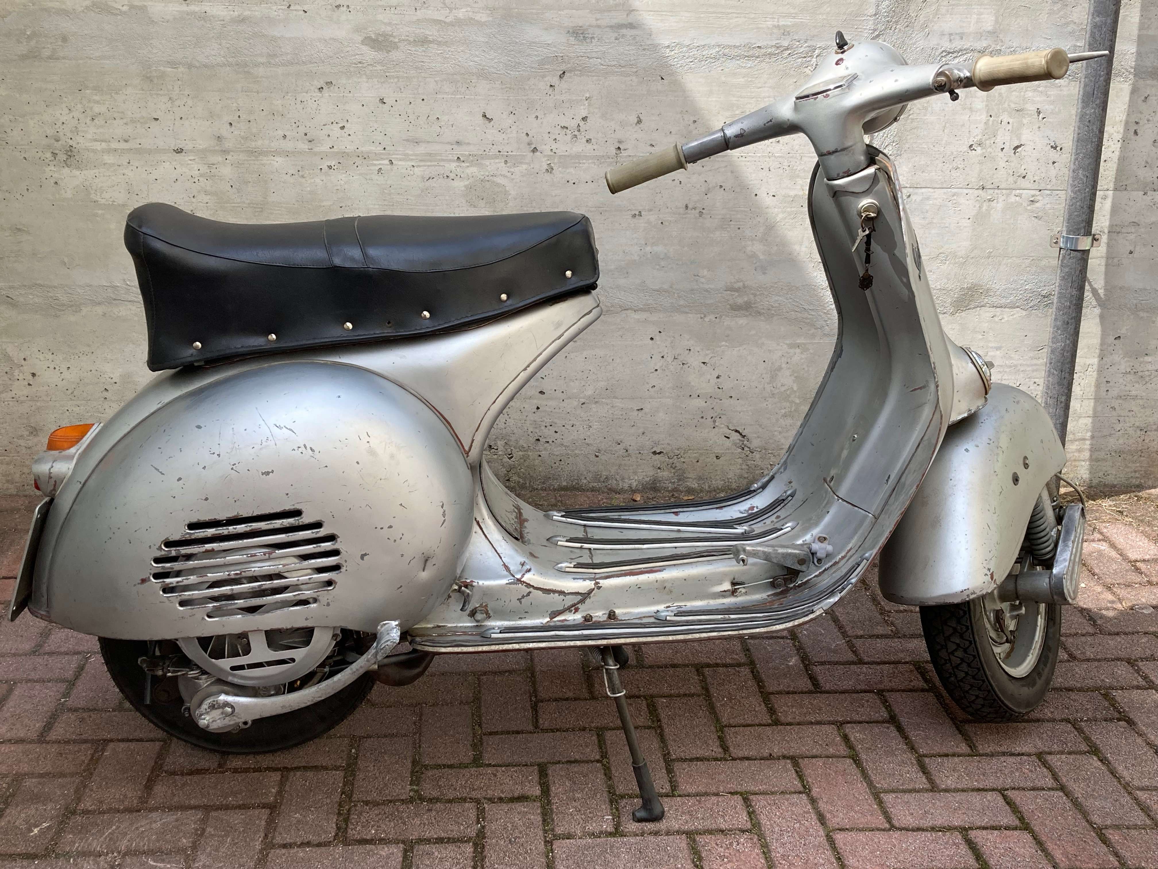 Vespa 150 GSVs4