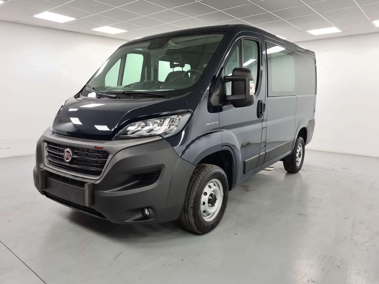 Fiat Ducato33 2.3 MJT 160CV SEMIVETRATO