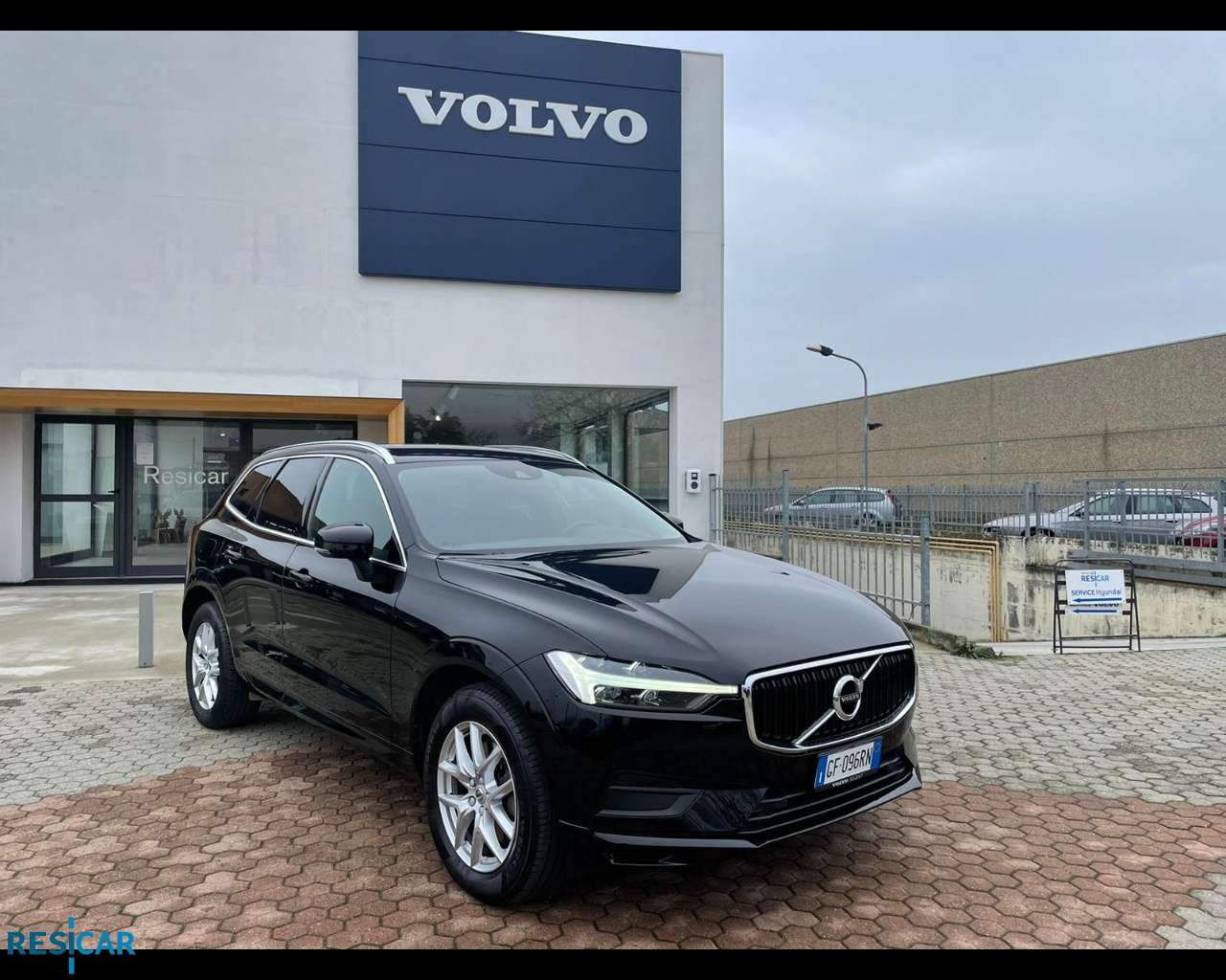 Volvo XC602.0 B4 Momentum