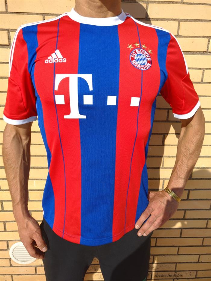 MAGLIA DEL BAYERN MONACO: 100% ORIGINALE E NUOVA!