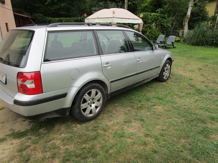 VOLKSWAGEN PASSAT SW CONFORTLINE - MILANO (MI)