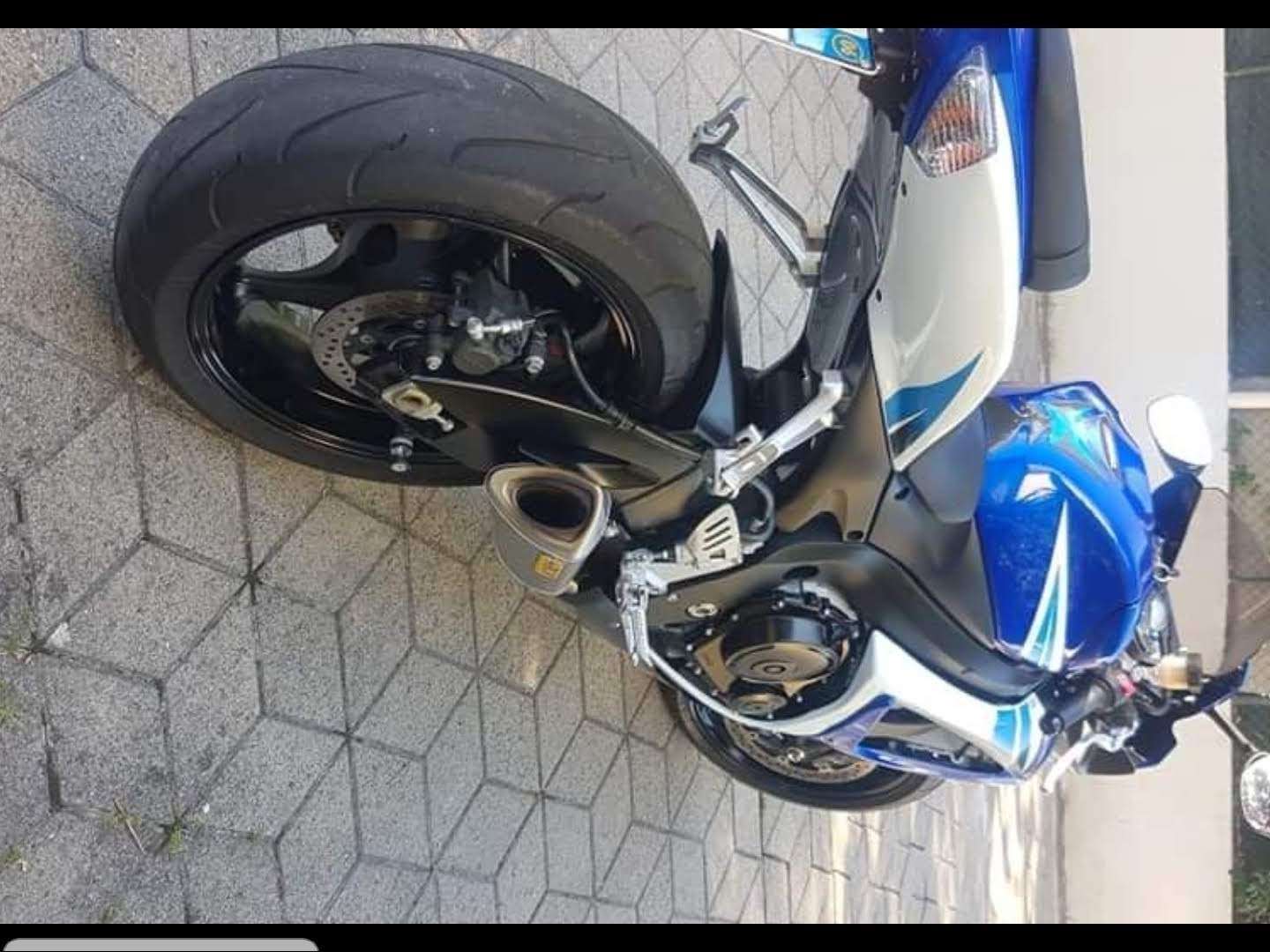 Suzuki GSX-R 750