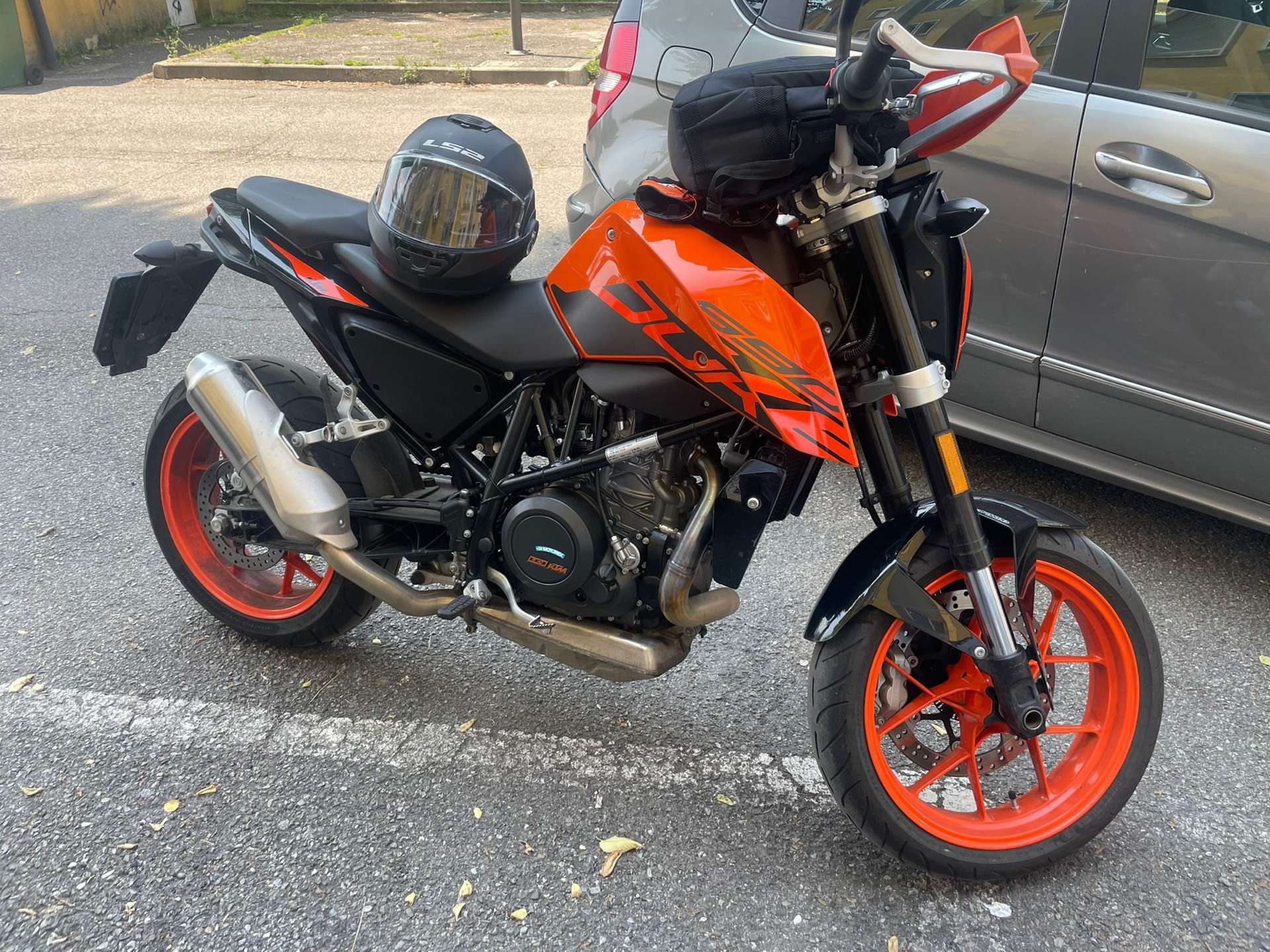 KTM 690 Dukebase