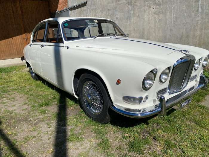 Jaguar 420