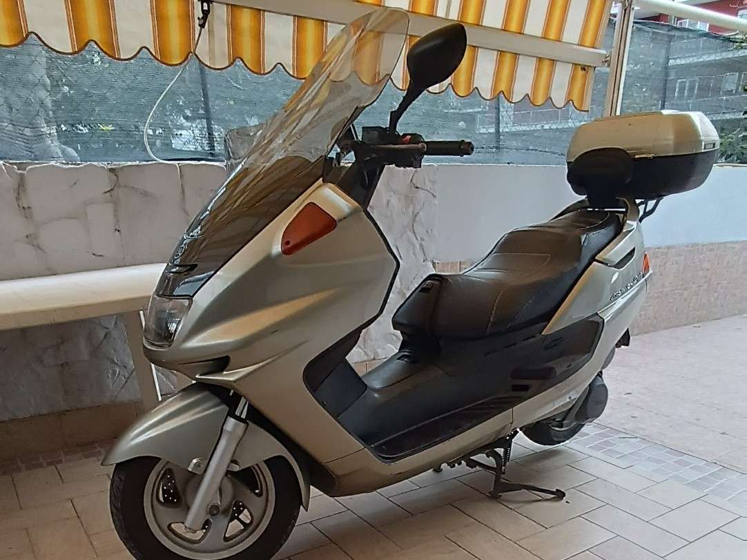 Yamaha Majesty 250