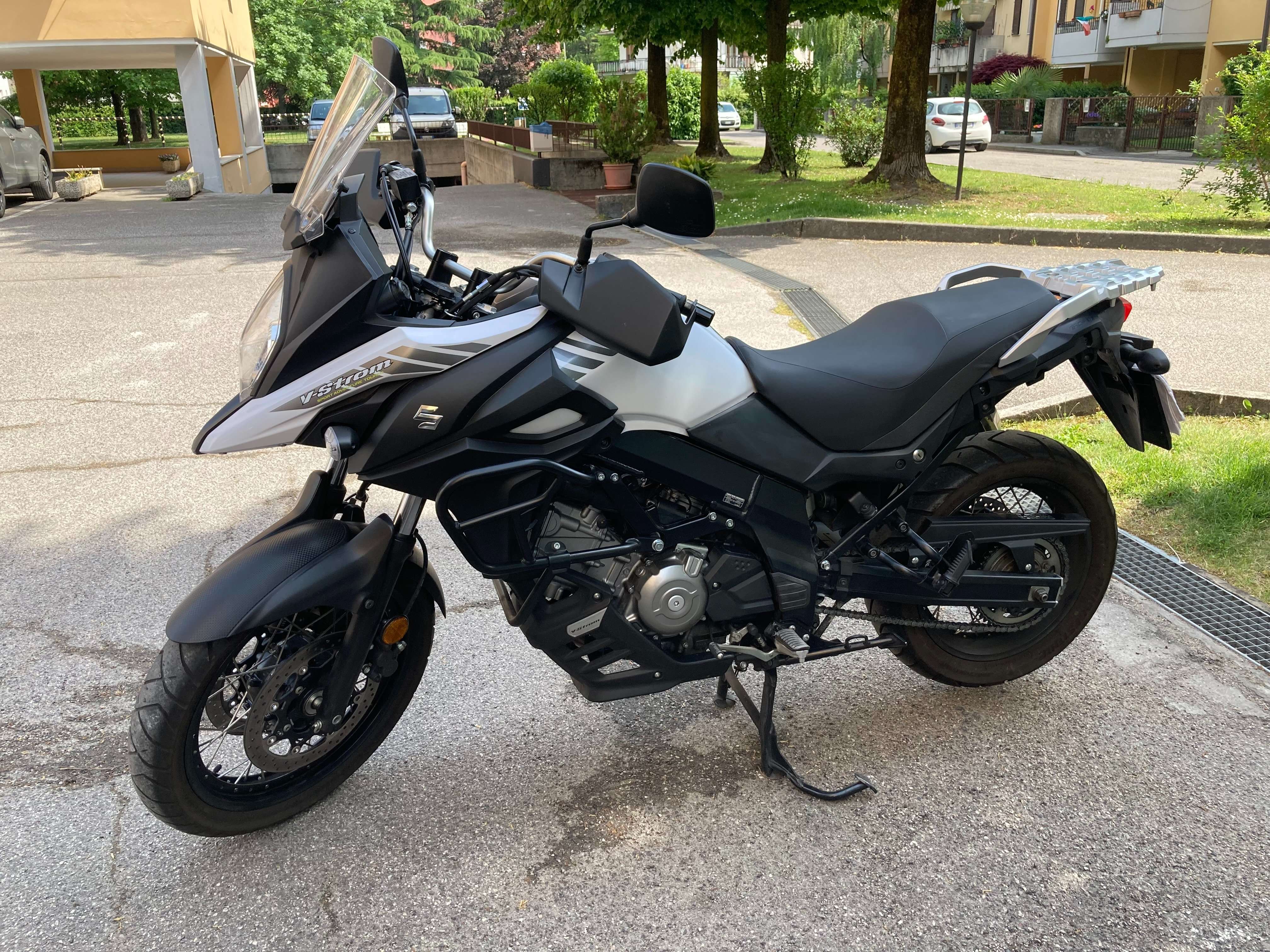 Suzuki V-Strom 650XT ABS