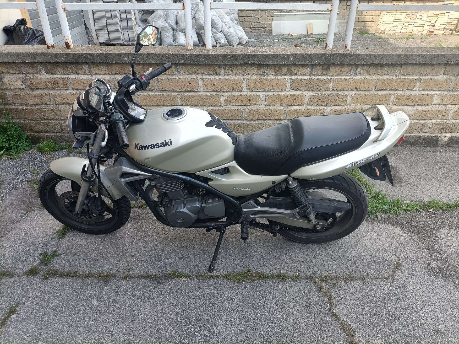 Kawasaki ER - 5