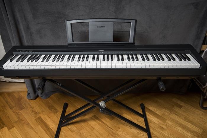 YAMAHA P35