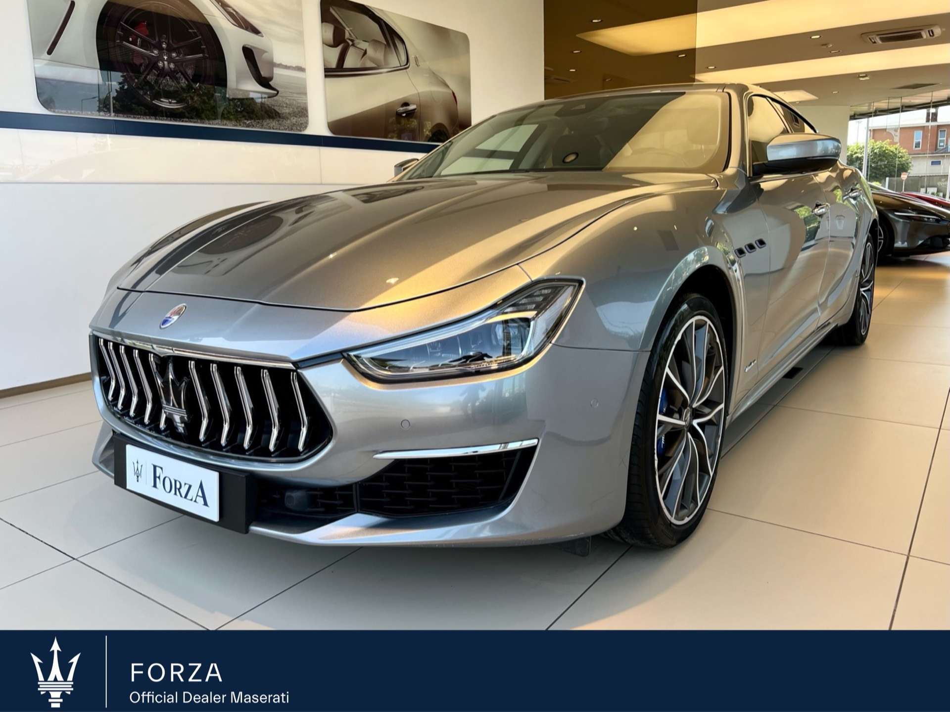 Maserati Ghibli2.0 Hybrid mhev GranLusso 330cv, Grigio Evoluzione