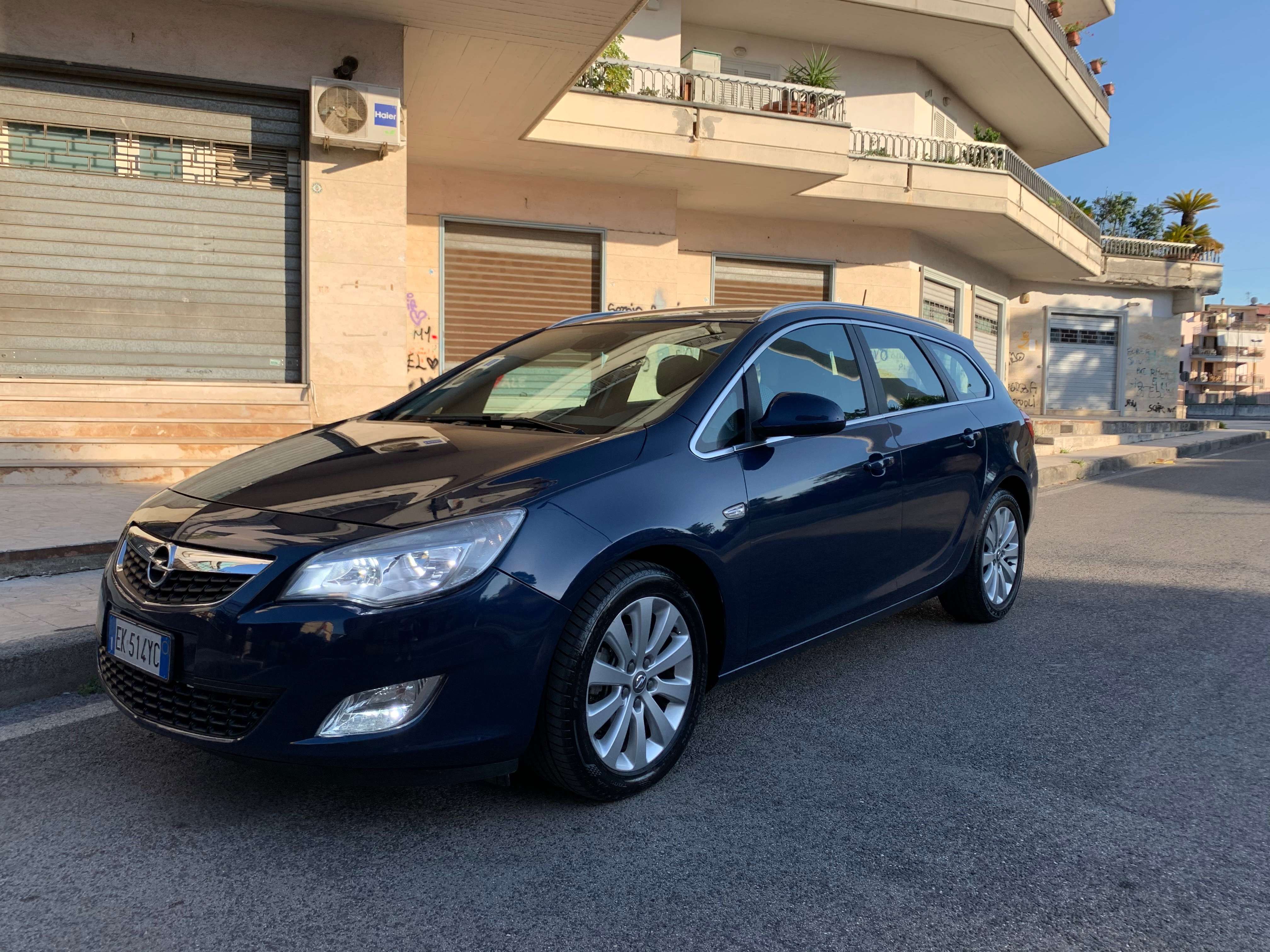 Opel AstraAstra Sports Tourer Sports Tourer 1.7 cdti Cosmo