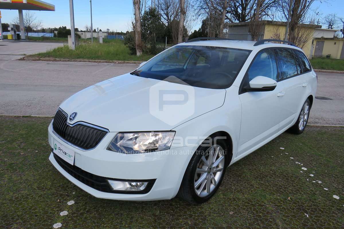 Skoda OctaviaOctavia 1.6 TDI CR 110 CV Wagon Executive