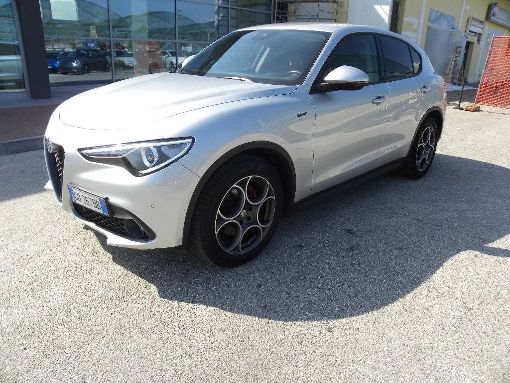 Alfa Romeo Stelvio2.2 Turbodiesel 190 CV AT8 RWD Sprint