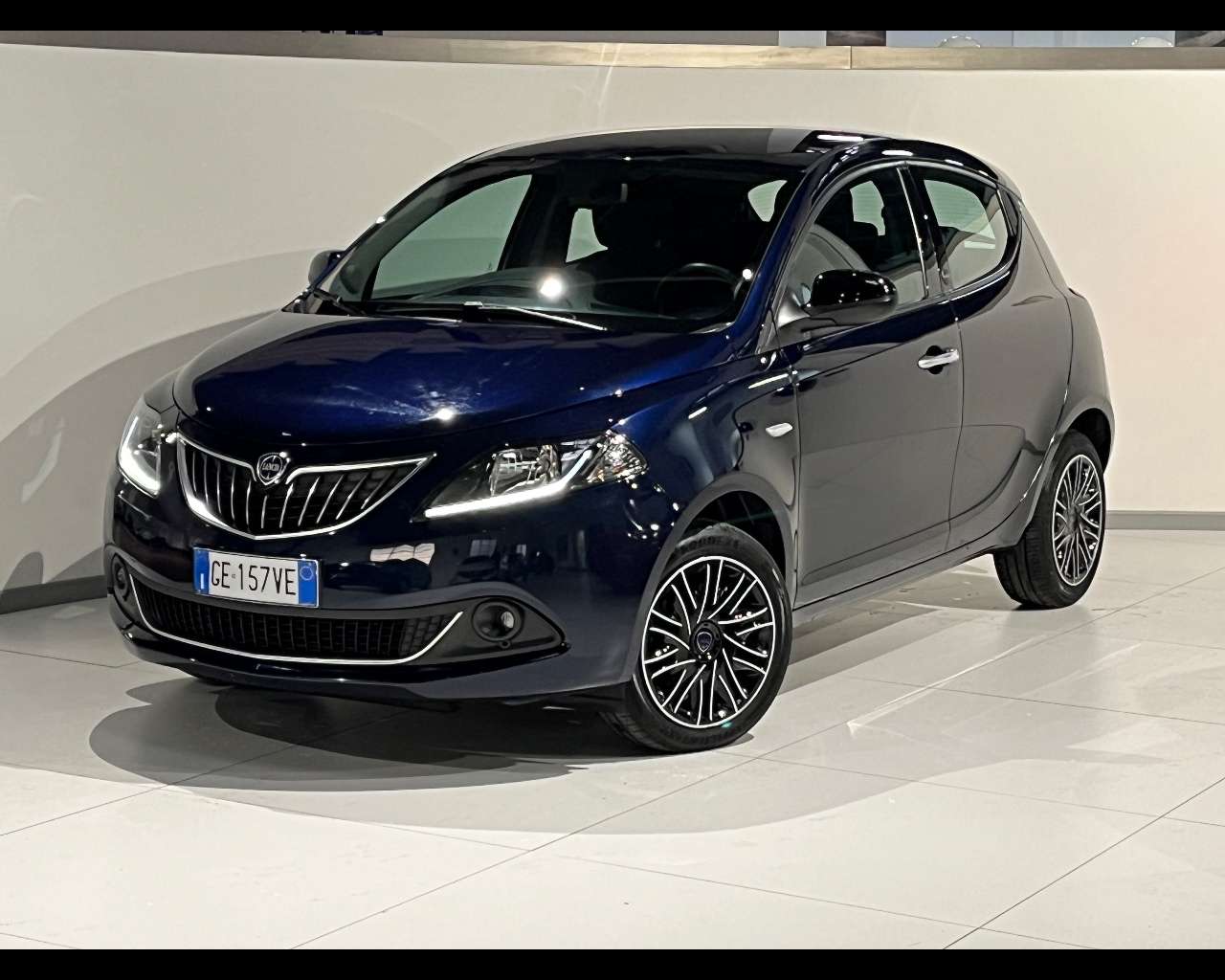 Lancia Ypsilon1.0 Hybrid 70cv Gold