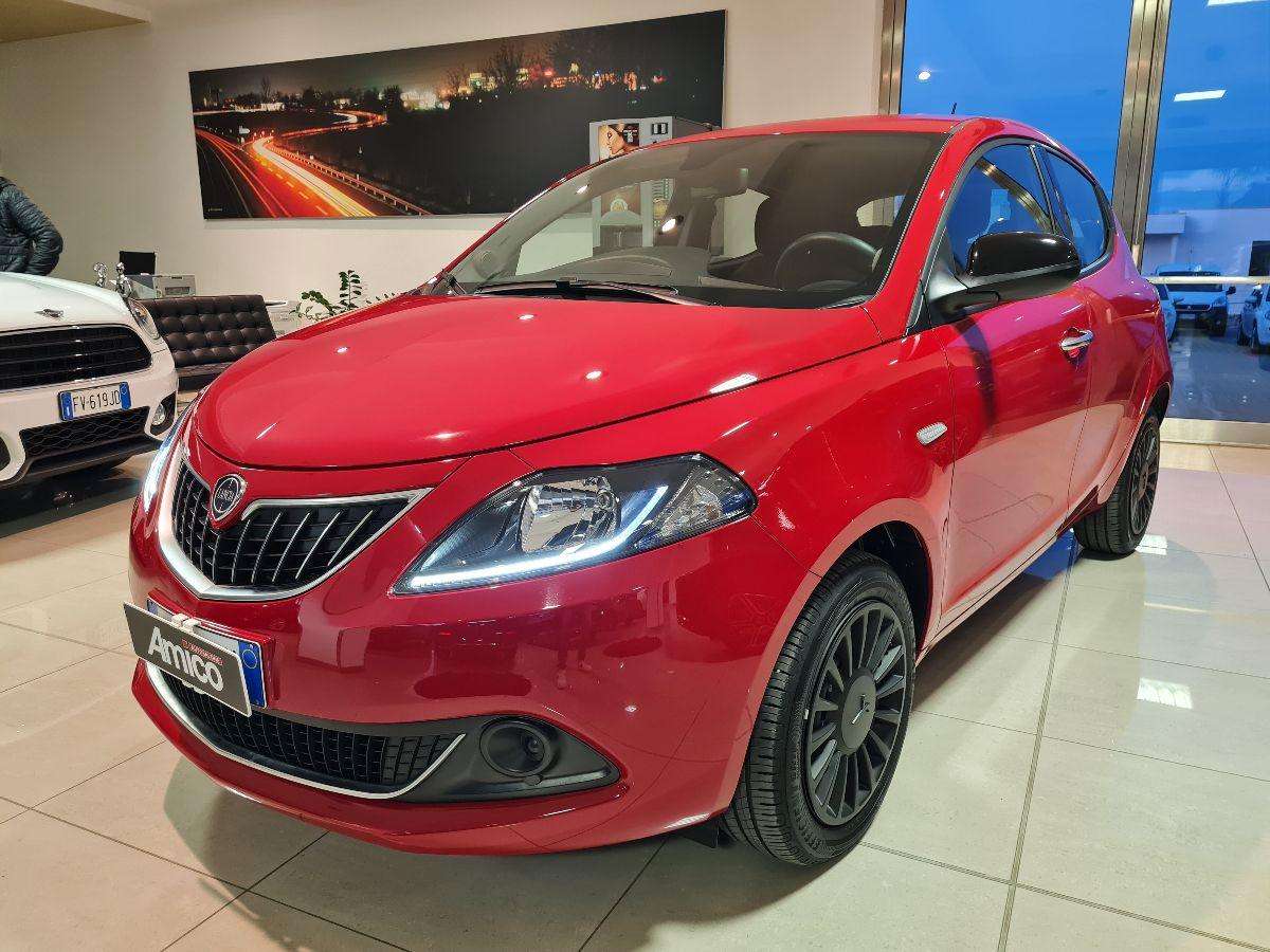 Lancia Ypsilon1.0 FireFly 5p.S&S Hyb. Eco Gold Solo 6.000km