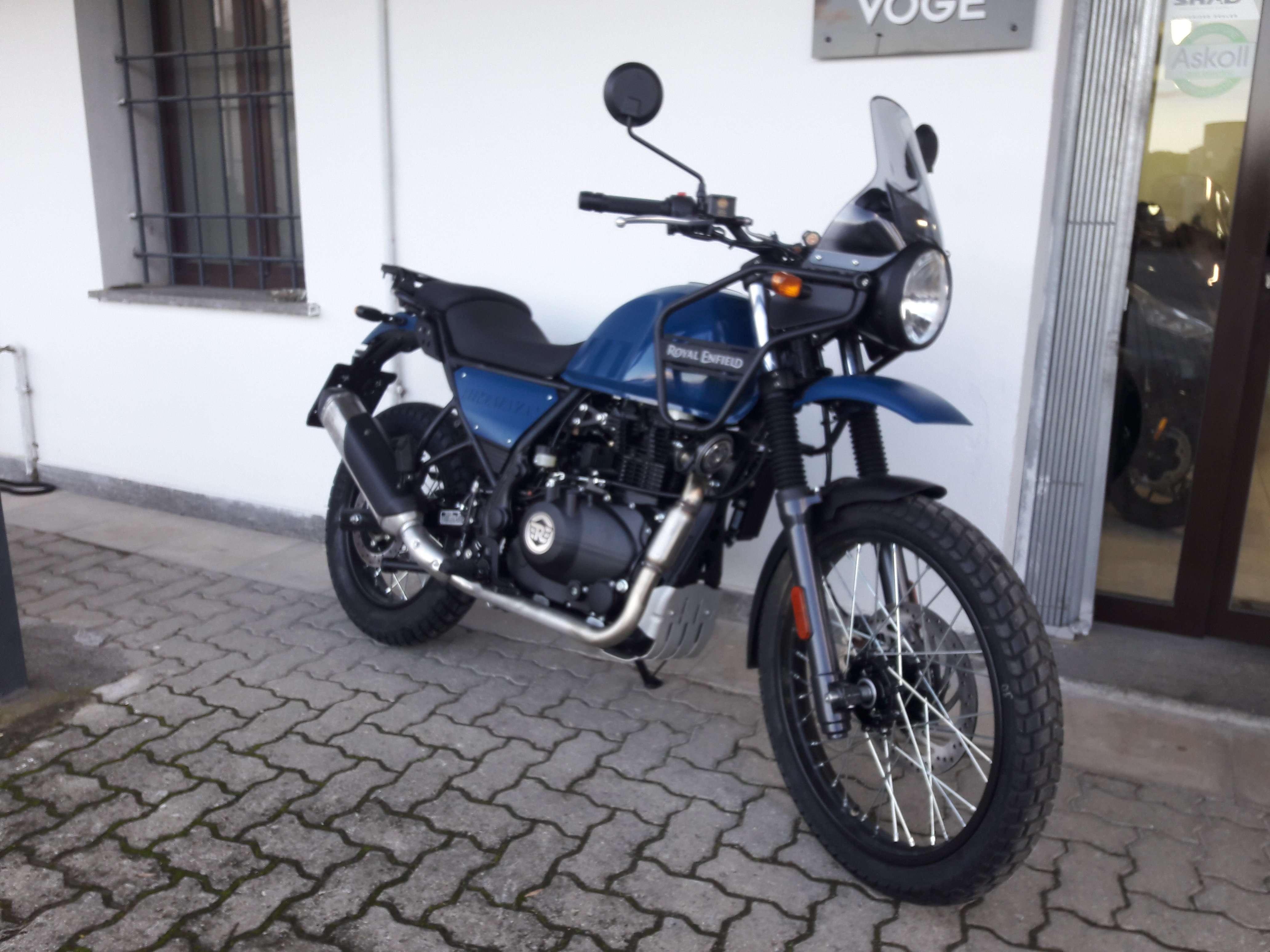 Royal Enfield HimalayanRoyal Enfield  Himalayan 410 Abs Euro5