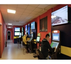 Vendesi Sala AWP/VLT e Sala Scommesse con Bar