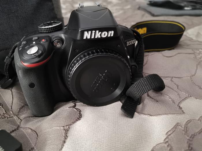 NIKON D3300