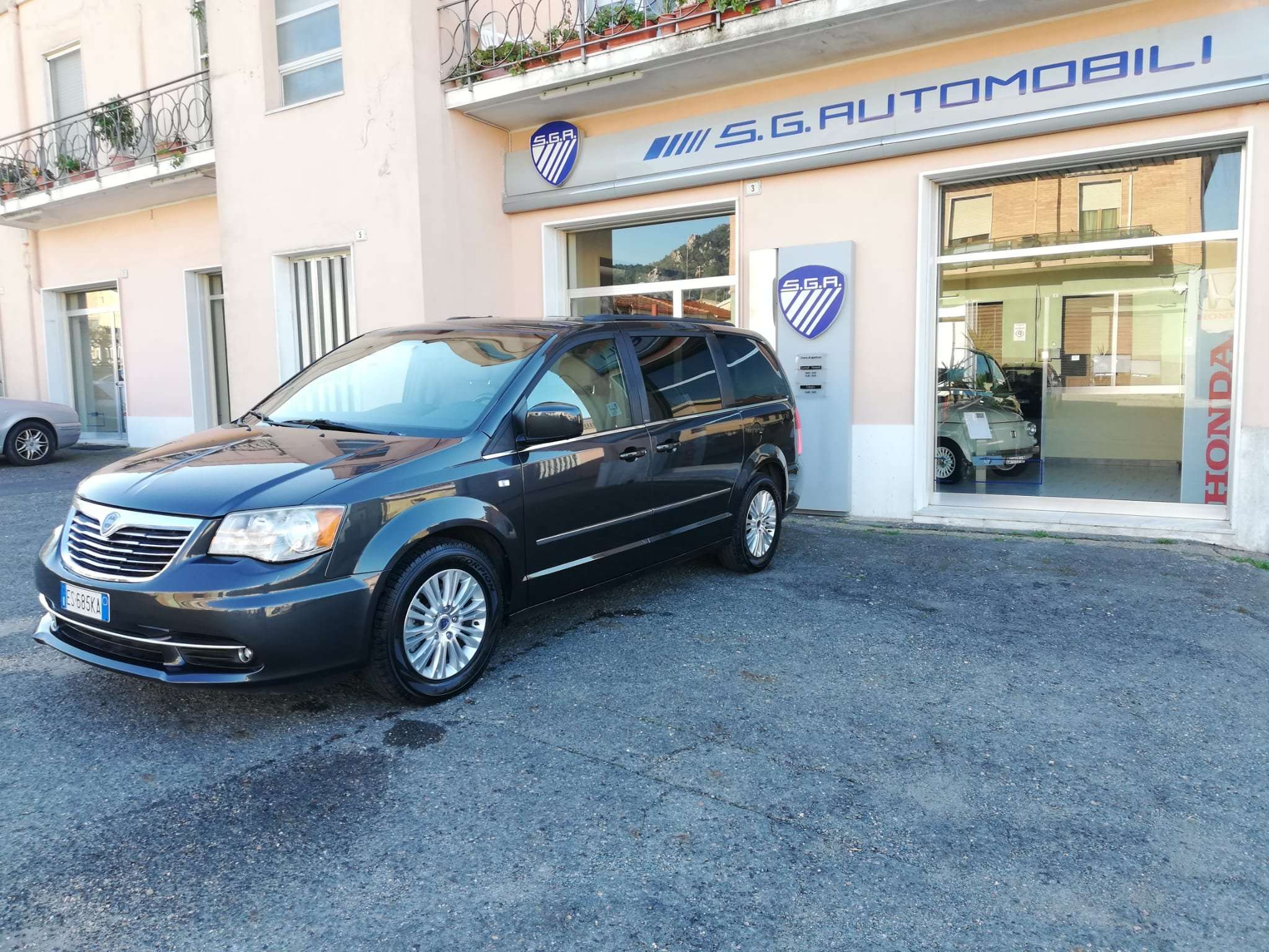 Lancia VoyagerVoyager 2.8L Platinum 163cv auto