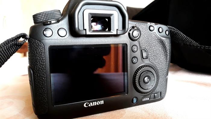 CANON 6D