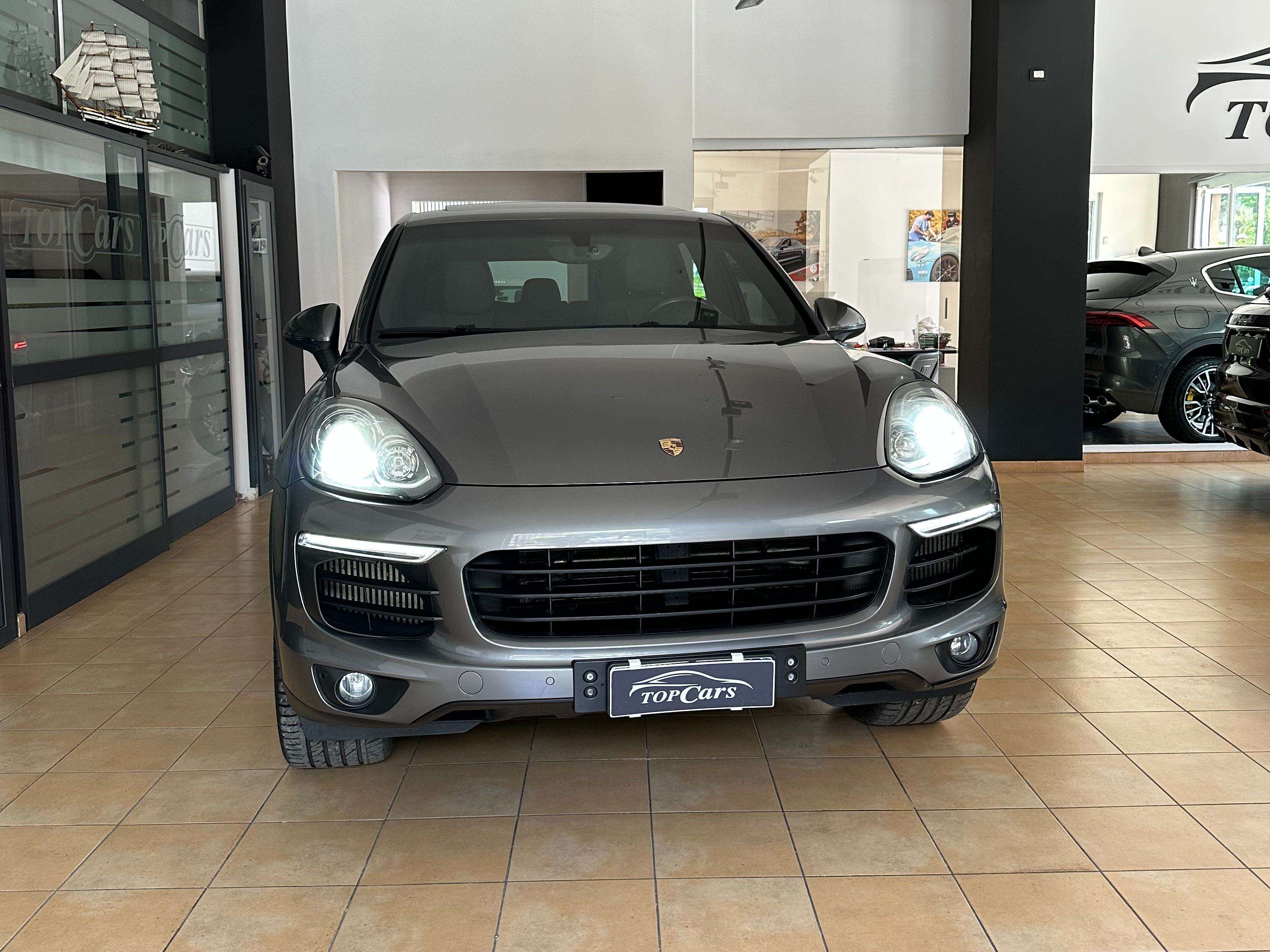 Porsche CayenneCayenne 3.0 tiptronic