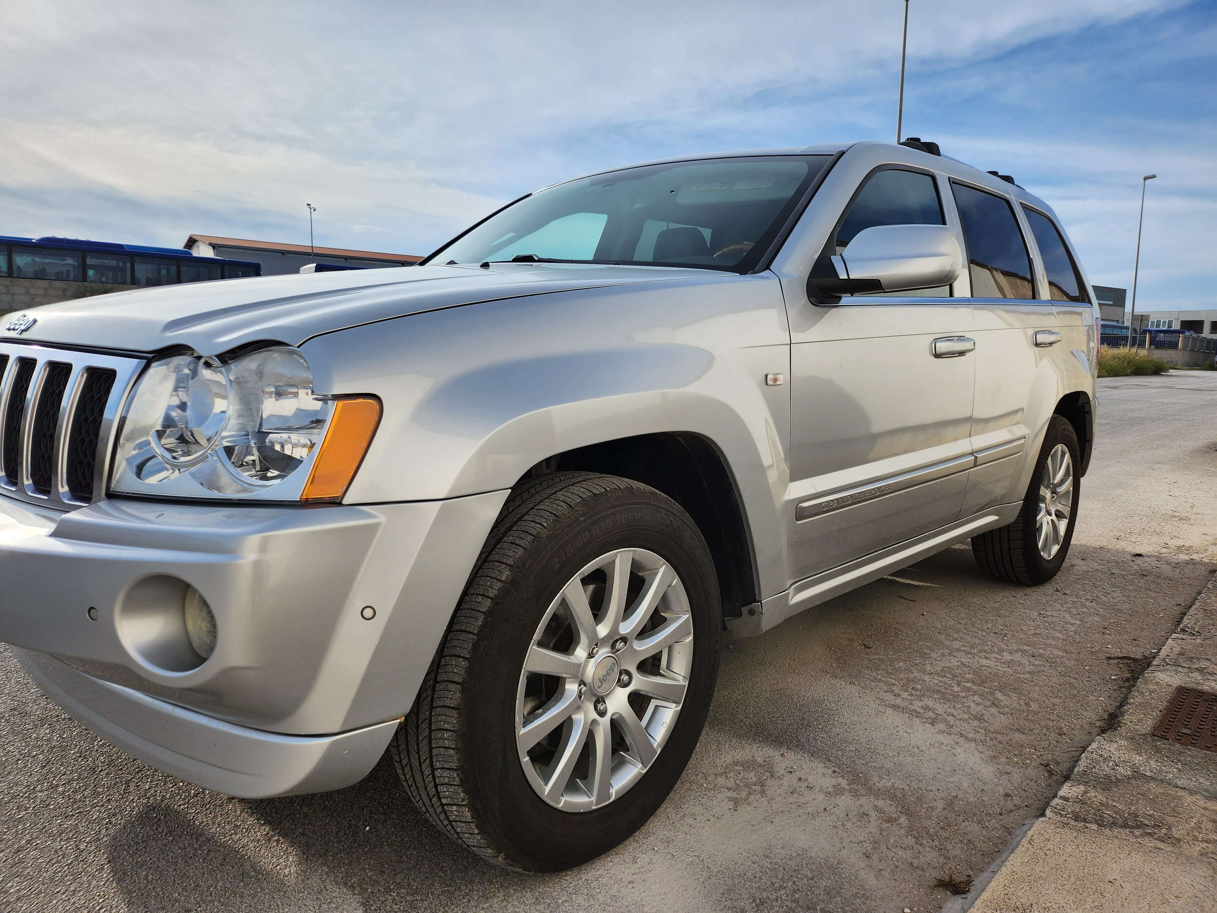 Jeep Grand CherokeeGrand Cherokee III 2007 3.0 V6 crd Overland auto